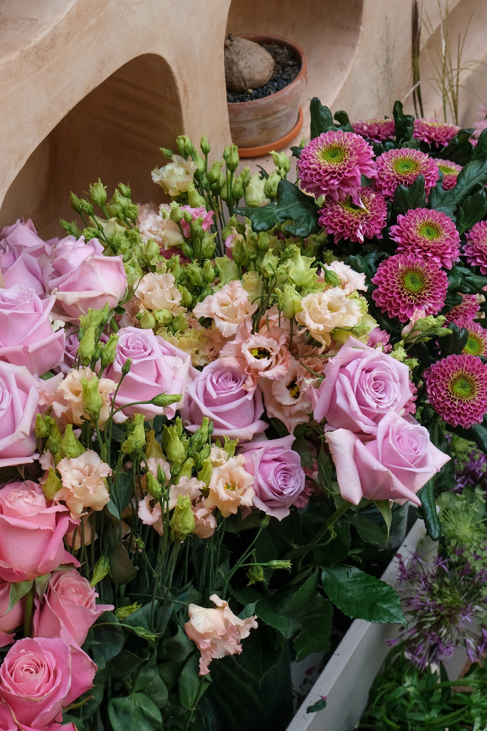 Contact us | Botanique Workshop, London Florist & Artisan Gifts